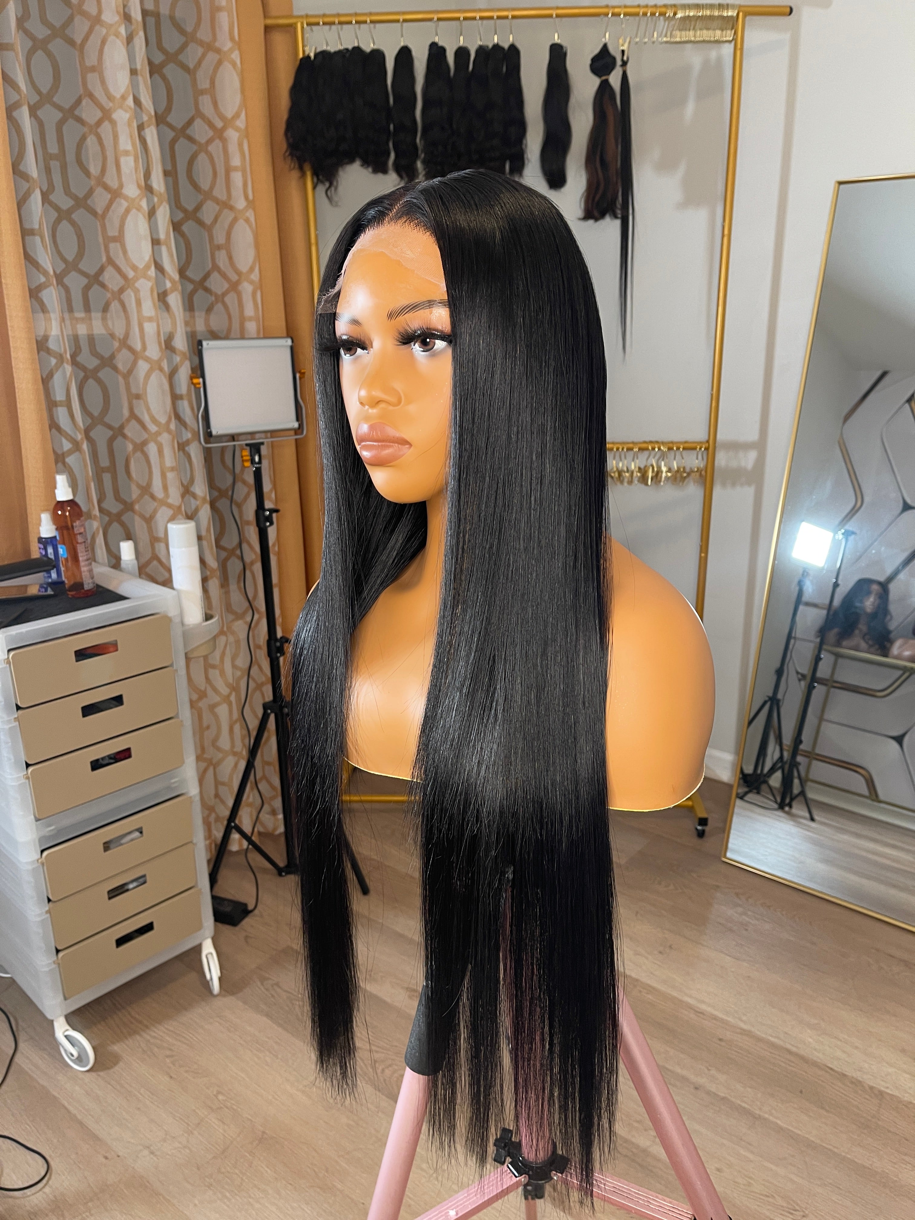 JESS – Wigs Fit For A Queen